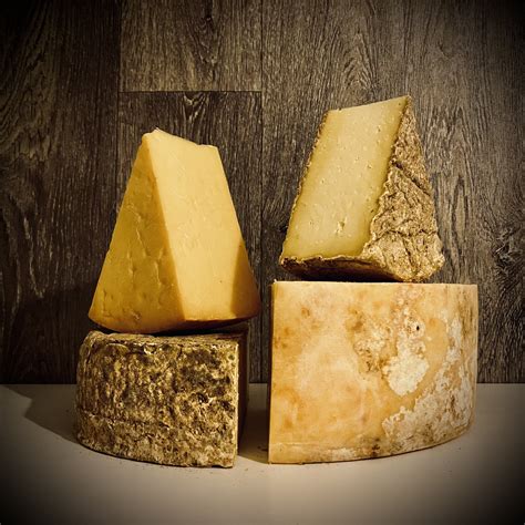 Bath Soft Cheese Co Wyfe Of Bath Merry Wyfe Bath Soft Cheese Bath