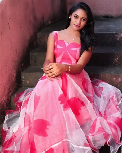 Swathika Senthil Kumar Beautiful Pics