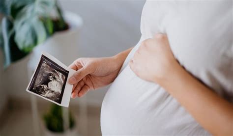 The Best Acupressure Points To Naturally Boost Fertility