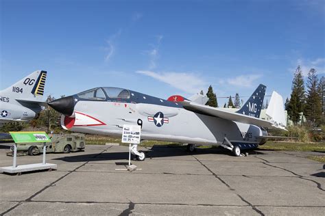 Ex United States Marines Vought F 8k F8u 2 Crusader 1469… Flickr
