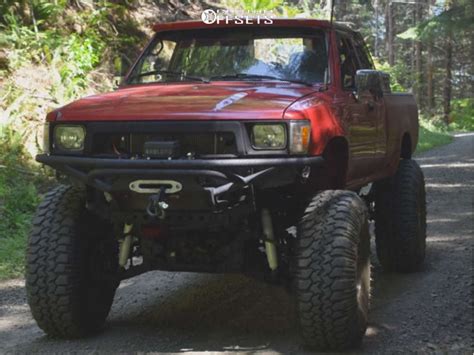 1989 Toyota Pickup With 15x10 0 Raceline Rockcrusher And 37 12 5r15