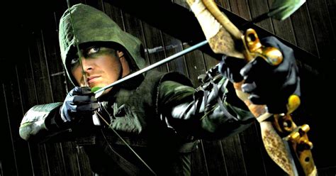 SNEAK PEEK Arrow Renewed For Season