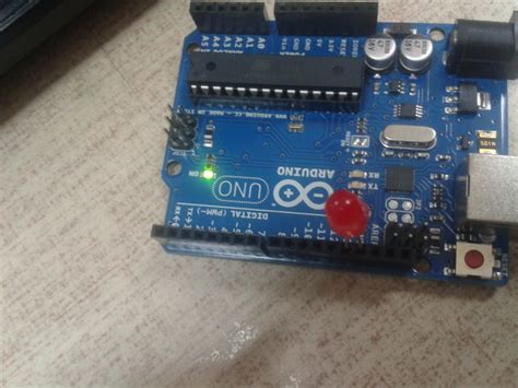 Roberto Valenzuela Como Encender Un LED Utilizando PHP PROCESSING