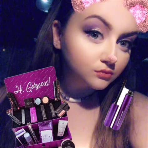 Loving Your Loving Your Looks With Lynette And Amanda