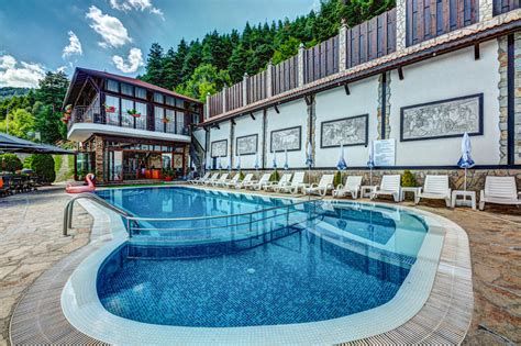 Къща за гости при Баръма Открит Басейн