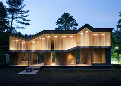 angular roof helps a hiroki tominaga atelier house shed snow