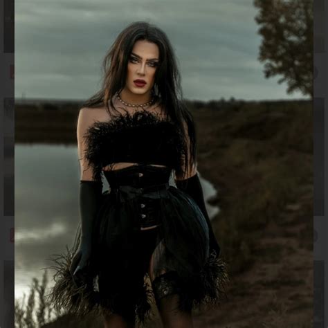 Violet Vox