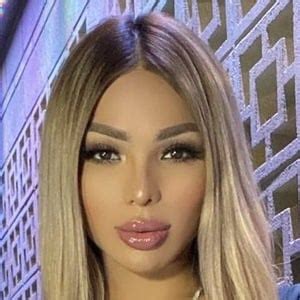 Emmeline Glam Âge Famille Biographie Famous Birthdays