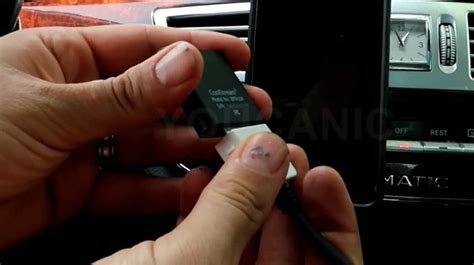 Connect Phone To Car Using Ipod 30pin Bluetooth Adapter For Mercedes Bmw Audi Vw