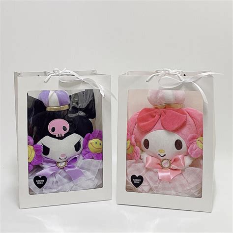 Poom 왕관 마이멜로디 And 쿠로미 인형 꽃다발