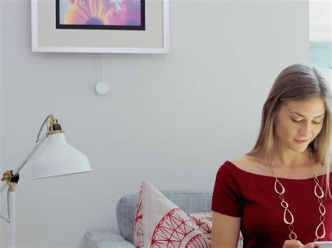 Clever But Creepy Acanvas Puts Living Art On Your Walls Stuff