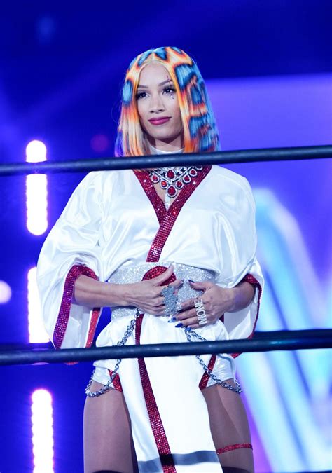 Mercedes Mone Rsashabanks1