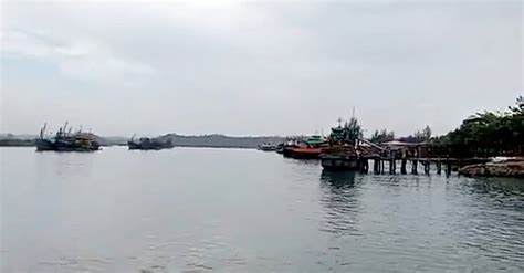 ကျောက်ဖြူတွင် စစ်တပ်က ရေကြောင်းသွားလာခွင့် ပိတ်လိုက်သဖြင့် ဒေသခံပြည်သူမ