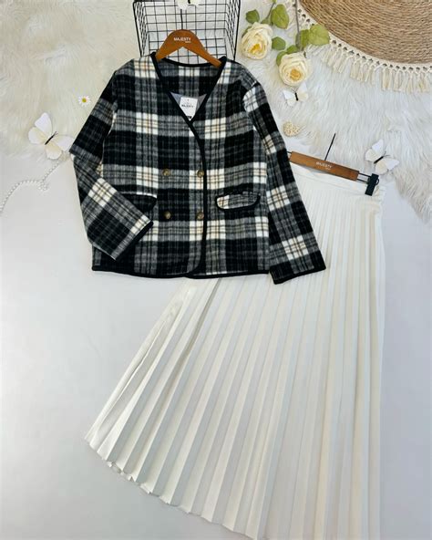 ‎👑majesty👑ماجستي‎ ‎فستان صوف جديد بسعر 100‎ Instagram