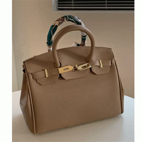 백화점 명품퀄트윌리 Set 금장 버클백 소가죽 레더 캘리백 토트백 버킨백 핸드백 미니백 가죽가방 레더백 레더가방 수납력좋은 봄신상 봄코디 체인 보부상백 복조리 결혼식룩