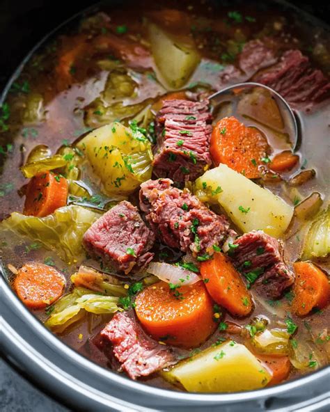 Slow Cooker Corned Beef Cabbage Stew