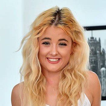 Nicole Nichols Bio Read About Her Profile At FreeOnes