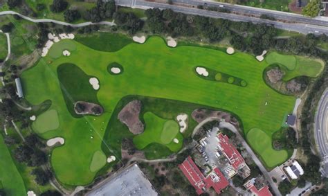 The Ultimate Practice Experience Stanfords Siebel Varsity Golf