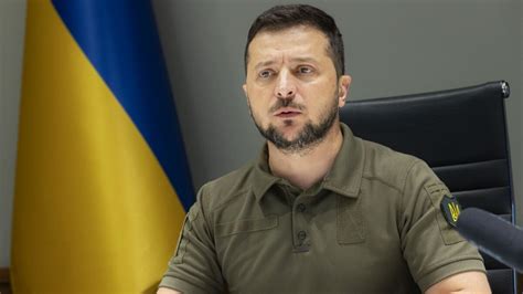 На засіданні Ставки йшлося про підготовку армії до зими Зеленський Резонанс про корупцію