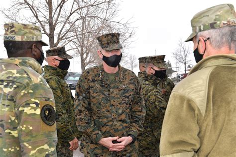 Assistant Commandant Other Top Usmc Leaders Get Look At Usspacecom
