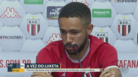 Atacante Luketa Comenta Expectativa De Confronto Com A Ferroviária Vídeos Bom Dia Cidade G1