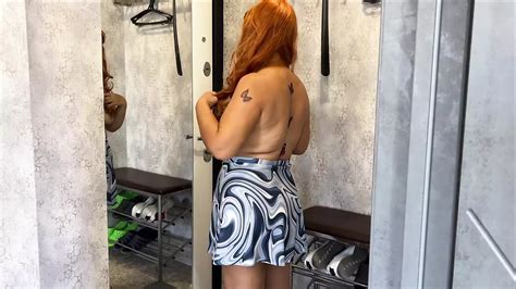 A Mature Lady Decided To Have Anal Sex And Stretch Her Big Ass Before