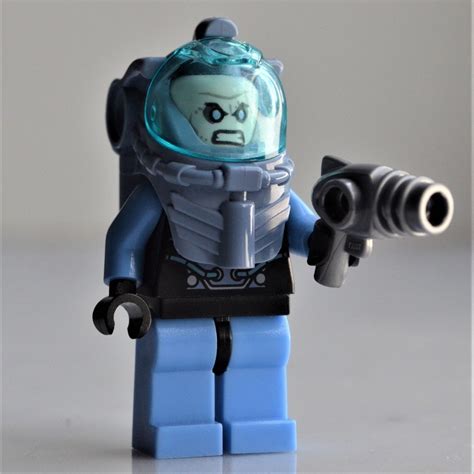 Mr Freeze 2013 Version From Set 76000 Genuine Lego® Minifigure