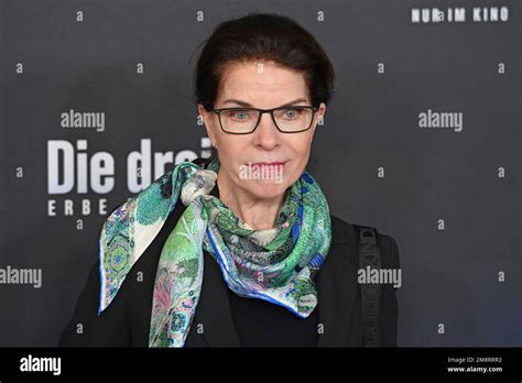 Gudrun Landgrebe Actress Single Image Cut Single Motif Portrait Portrait Portrait Red