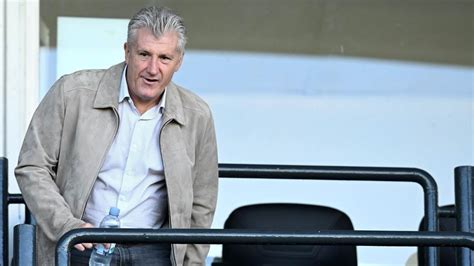Čime Se Bavi Davor Šuker Nakon Sportske Karijere Proslavljeni Vatreni