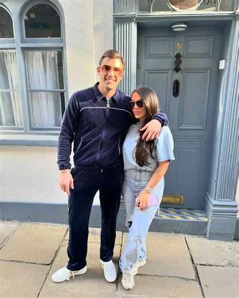 Towie Star Rushed To Hospital Struggling To Breathe In Horror Health