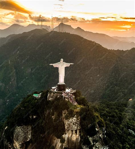 Premium Photo Cristo Redentor Statue In Rio De Janeiro Aerial Shot