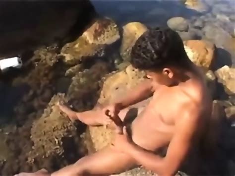 Tunisian Twink Wanks His Big Arab Dick Near The Beach Eporner