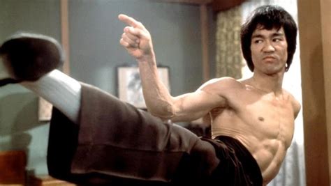Picoteando el Espectaculo Bruce Lee murió de un golpe de calor según una nueva biografía El