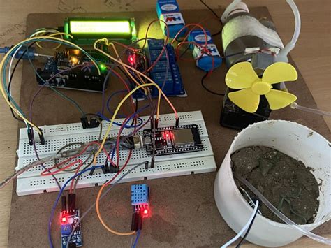 Iot Esp32 Arduino Smartfarming Electronicsproject Automation Techforgood Plantcare