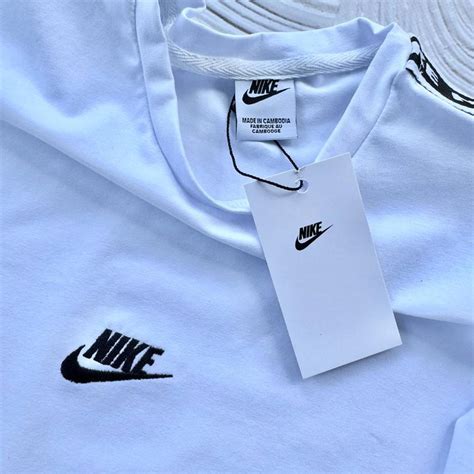 Футболка Nike — ціна 890 грн у каталозі Футболки Купити жіночі речі за доступною ціною на Шафі
