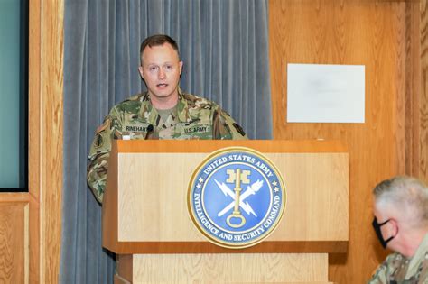 Inscom Welcomes 16th Command Sergeant Major Article The United