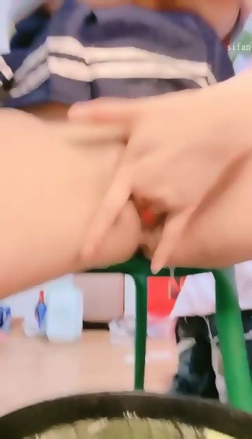 清纯校花双洞齐开!自慰狂喷水~爽,这长相,还能玩得这么开 04 Eporner 清纯校花双洞齐开!自慰狂喷水~爽,这长相,还能玩得这么开 04 Eporner