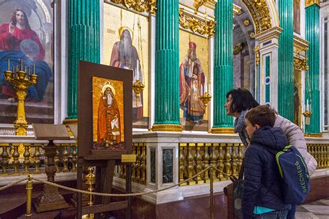 Уникальные янтарные иконы - Государственный музей "Исаакиевский собор"