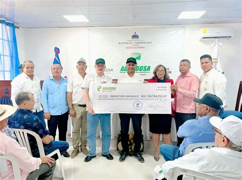 Agrodosa Entrega Rd 1247 Millones A 361 Productores Afectados Por