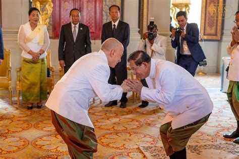 សម្តេចព្រះមហាក្សត្រី ព្រះវររាជមាតាជាតិខ្មែរ ប្រទានព្រះរាជ សារ សម្តែងនូវក្តីសោមនស្សរីករាយ