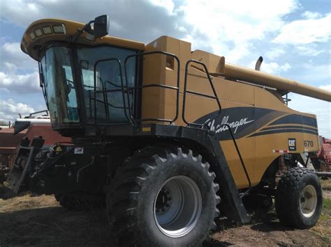 Challenger 670 Combine