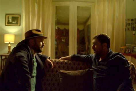 نقد و بررسی پیر‌ پسر؛ تراژدی پدران و پسران در گورستان خاطرات روزنامه