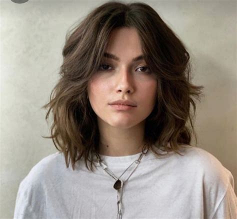Best 12 60 Short Shag Haircuts Women Are Getting In 2024 Artofit