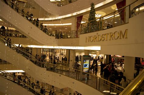 Westfield San Francisco Centre Shopping In Yerba Buena San Francisco
