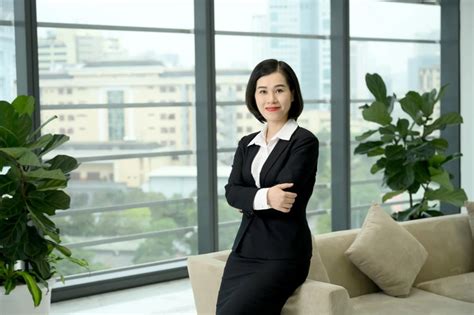 Ms Nguyen Thi Hoa Becomes General Director Of Viettel Global
