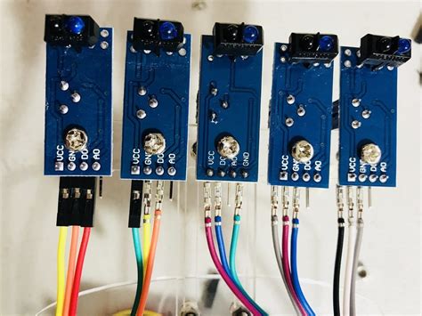 Robot seguidor de línea para Arduino EcuaRobot