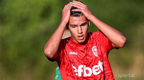 Локомотив Горна Оряховица взема двама чака още един