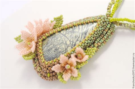 Кулон из бисера «Весенний сад Beaded Jewlery Beaded Beaded Pendant