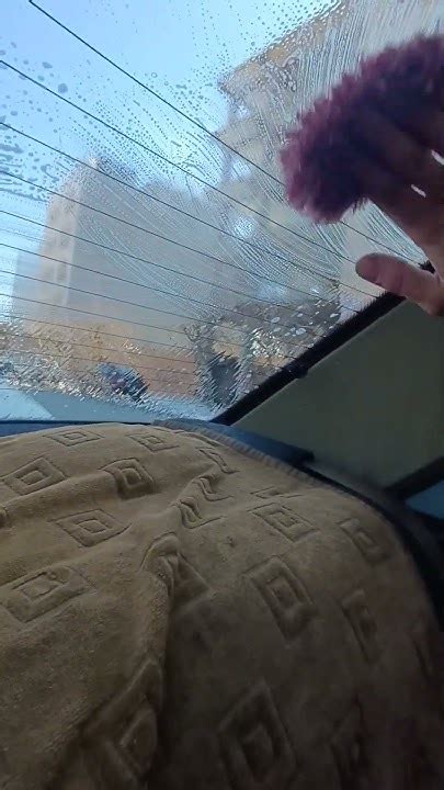 تمیز کردن شیشه عقب ب صورت اصولی ک بعدش دودی نصب کنیم Youtube