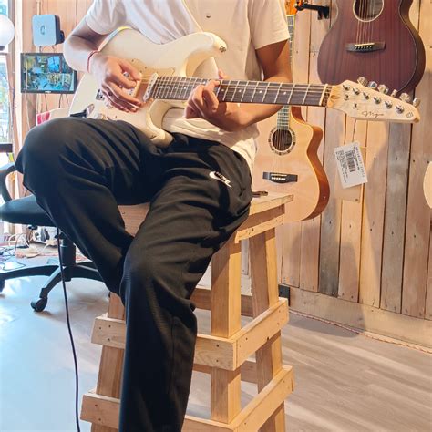 Arunav Media Kit Beacons